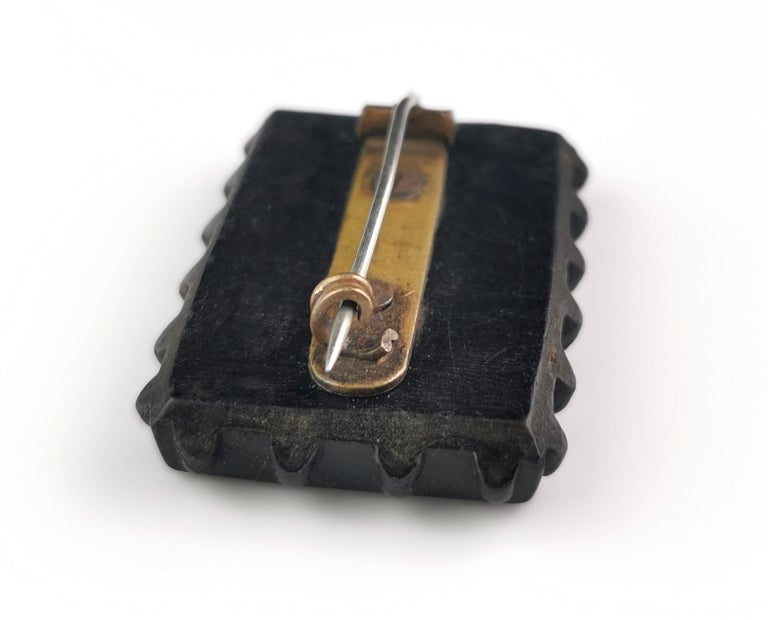 Antique Victorian Whitby Jet Mizpah brooch For Sale at 1stDibs