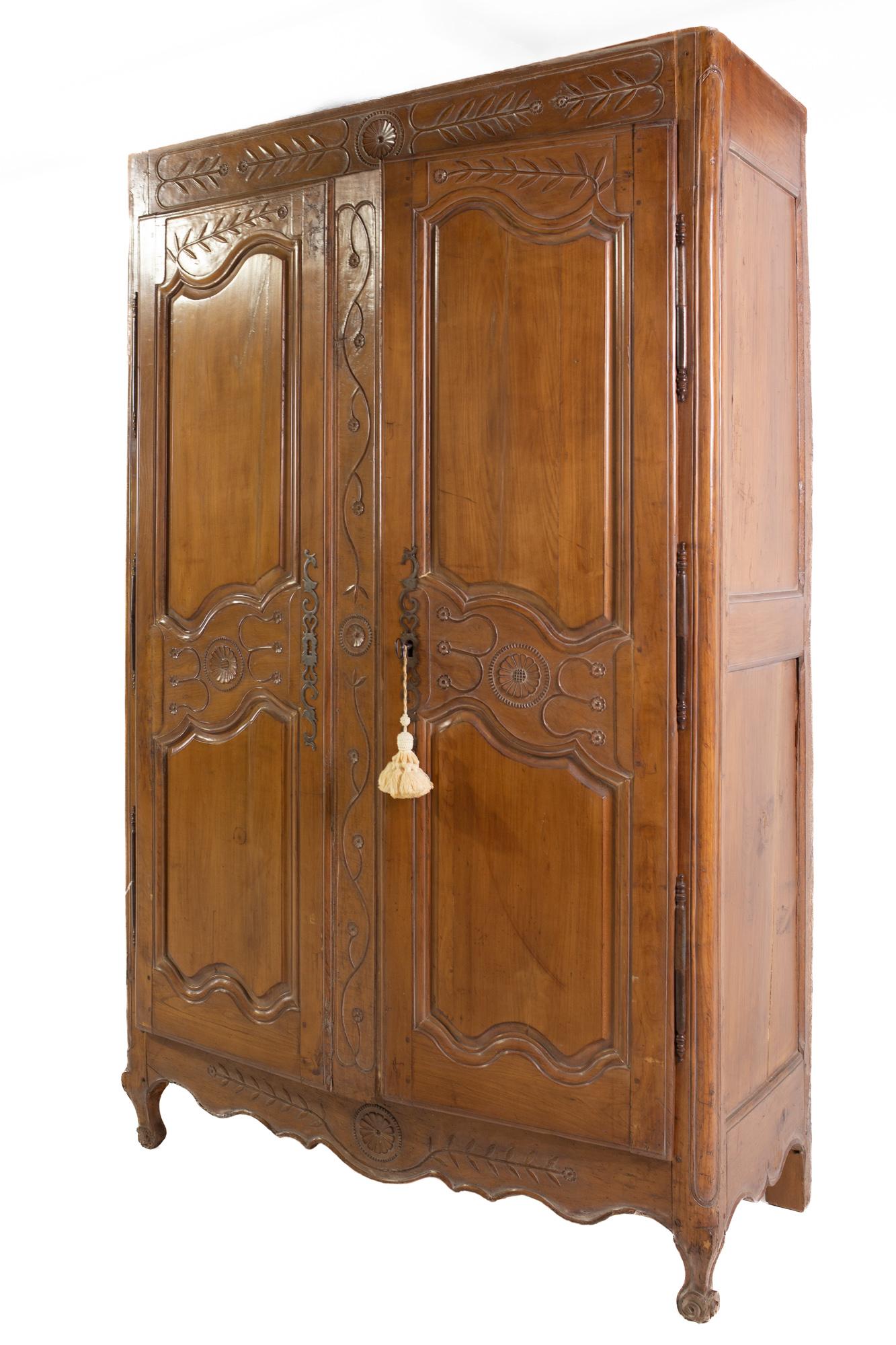 Antique Walnut Wardrobe Armoire Dresser For Sale at 1stDibs