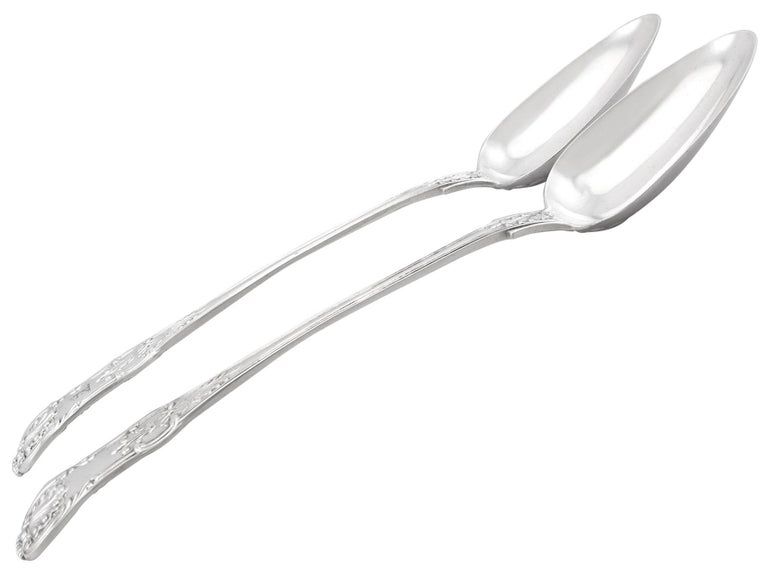 Antique Sterling Silver Queen's Pattern Gravy Spoons For Sale at 1stDibs