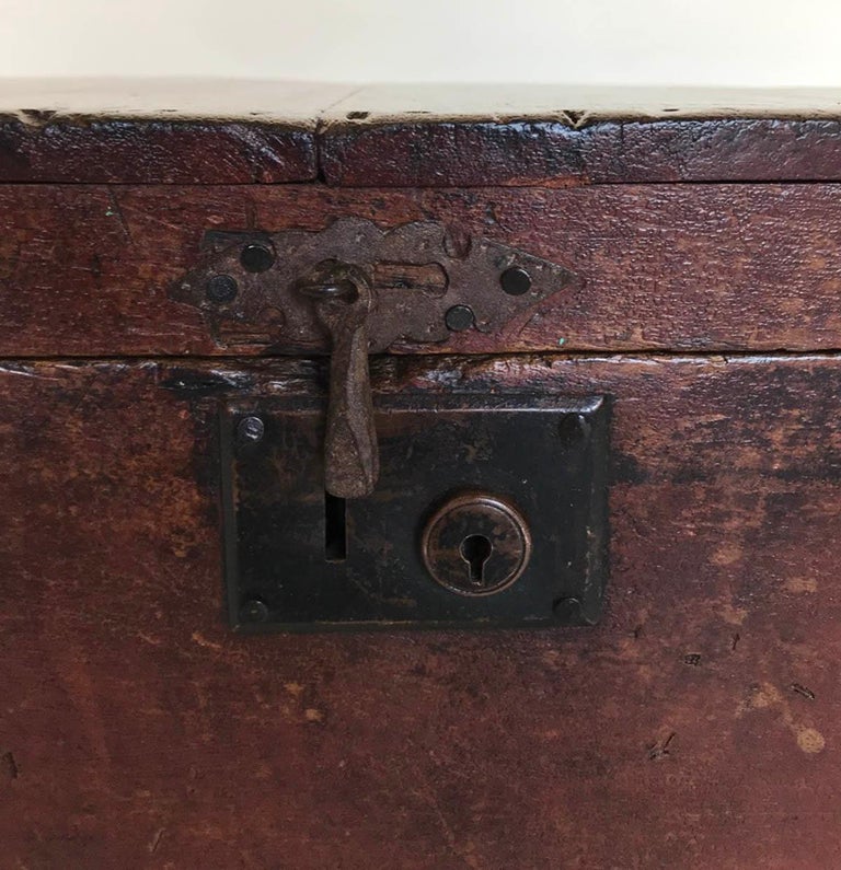 Antique Wooden Chest For Sale at 1stDibs