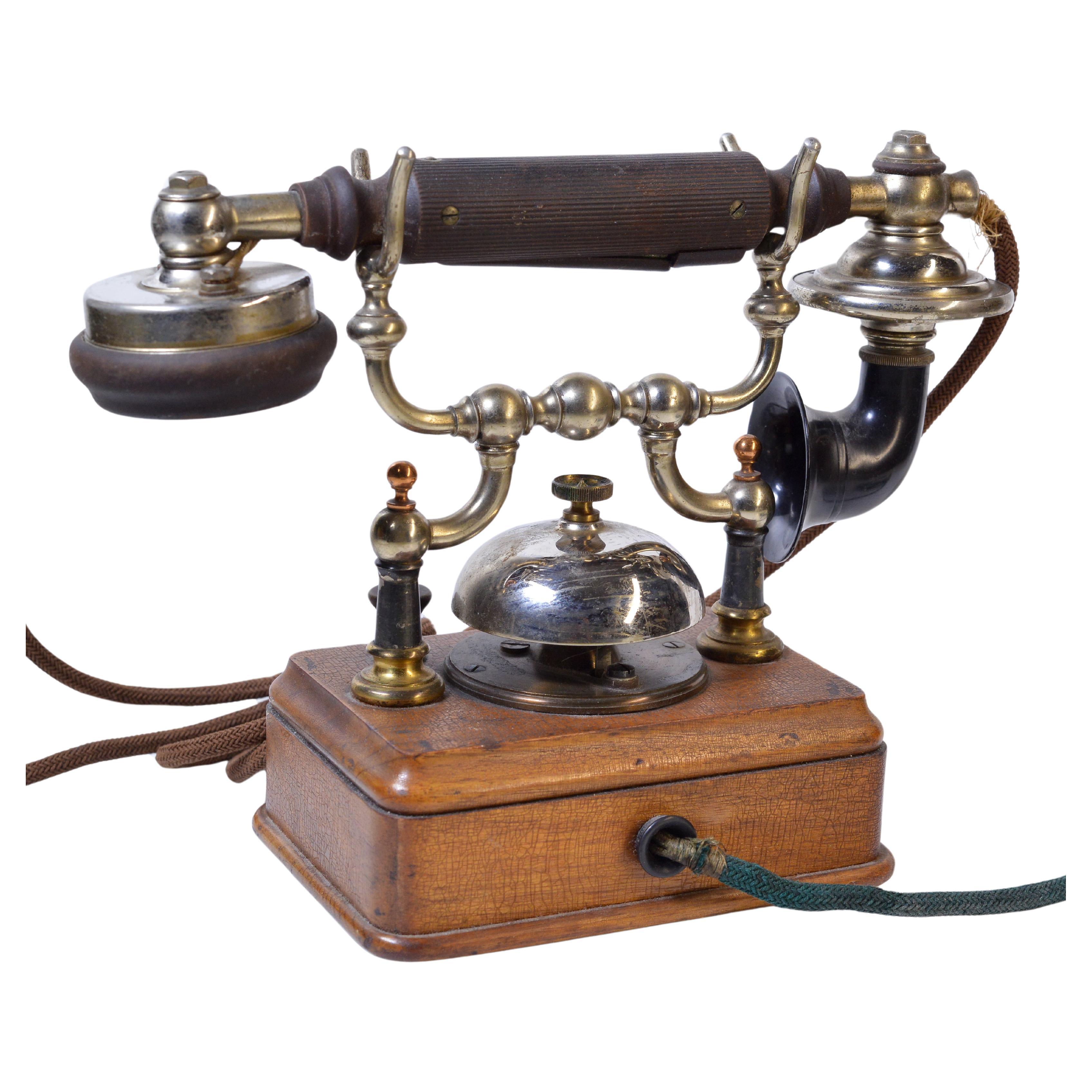 Antique Wooden desktop telephone L.M. Ericsson model BC2050 For Sale at ...