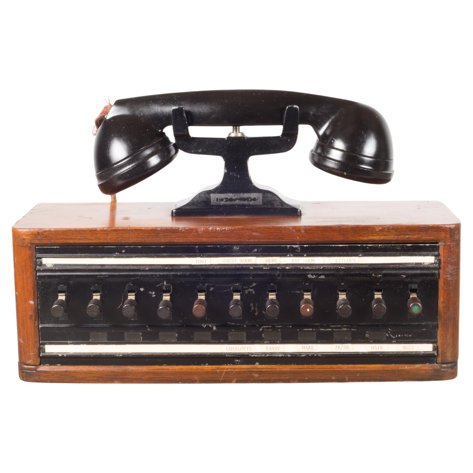 Danish Bakelite Table Phone from the 1940s For Sale at 1stDibs