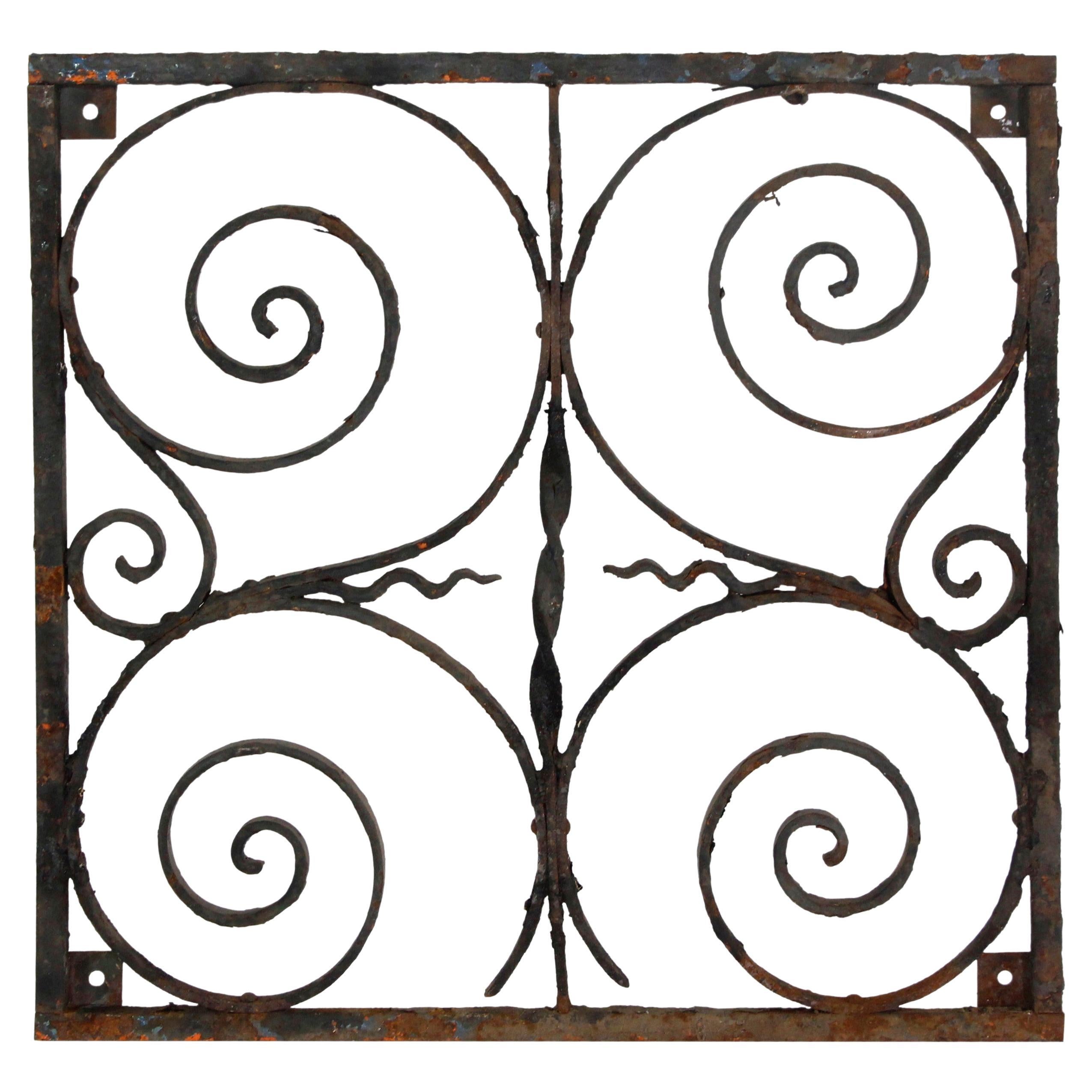 Pièce d'encadrement en fer forgé à New York avec motif de rosettes en ...