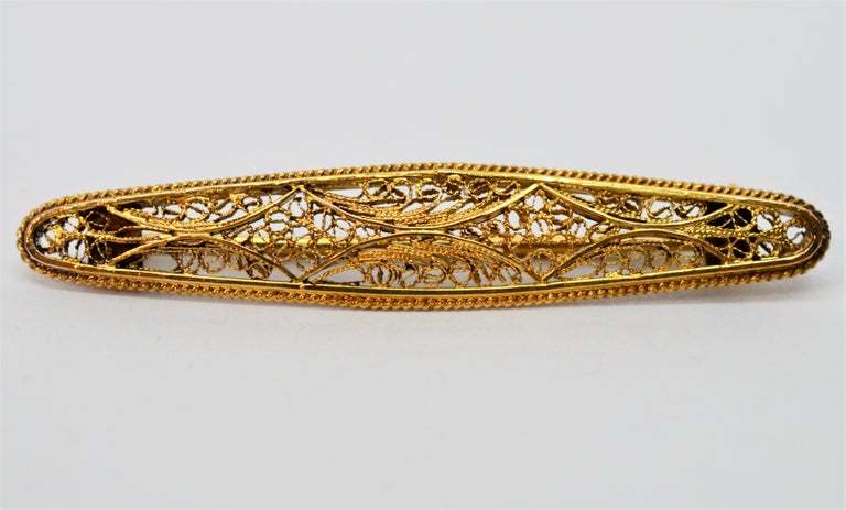 Antique Yellow Gold Filigree Bar Pin For Sale at 1stDibs