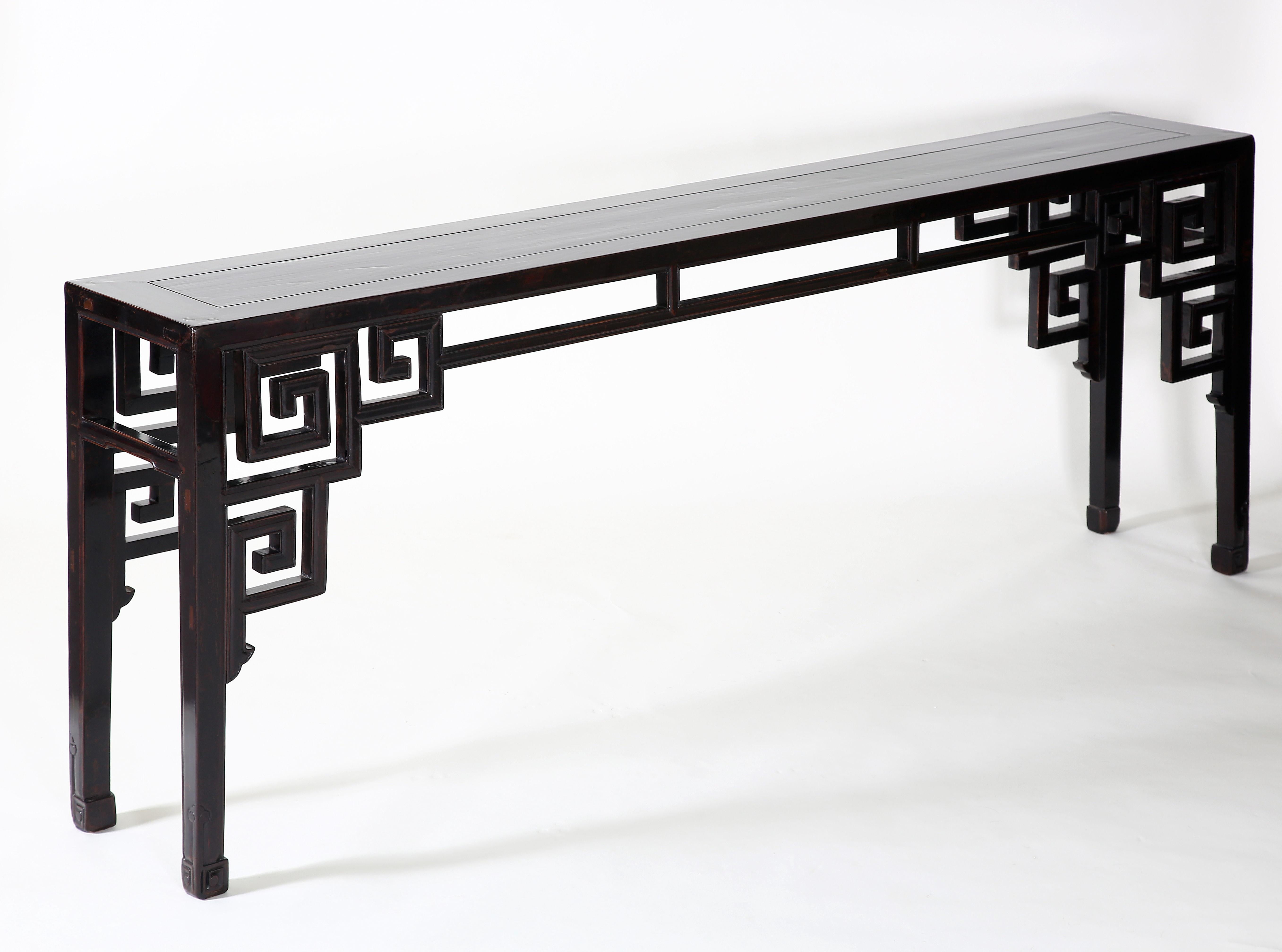 Antiuqe Chinese Long Table with Retuiculated Key Scroll Spandrels For ...