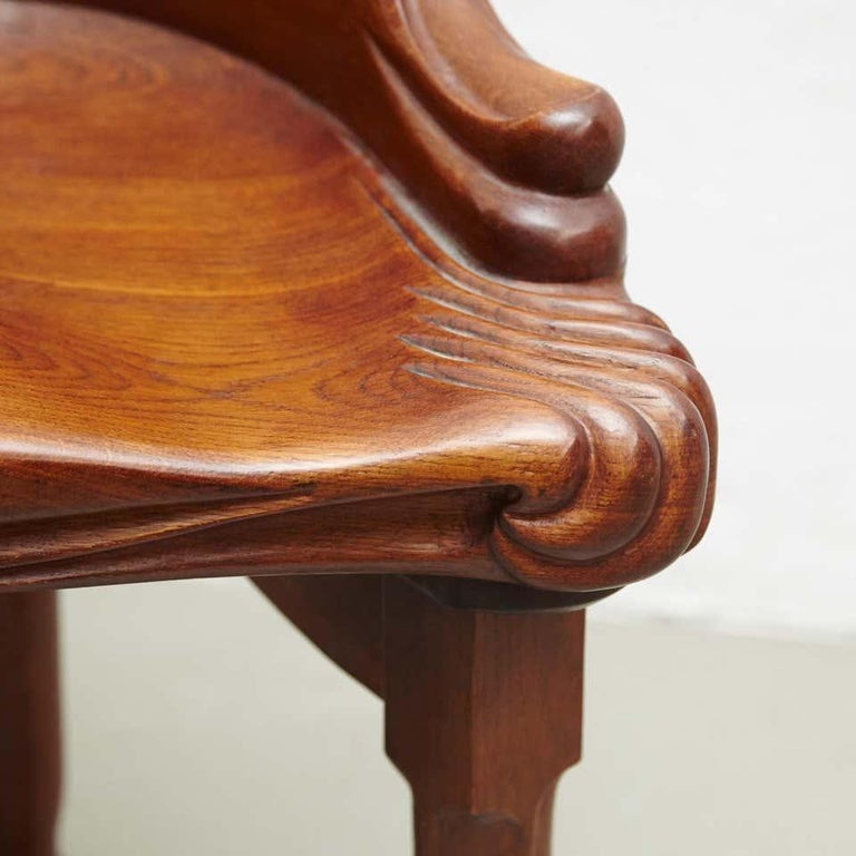 Antoni Gaudí Calvet Stool, circa 1970 For Sale at 1stDibs