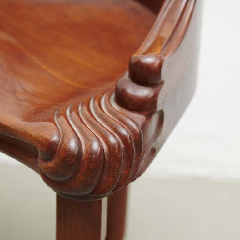 Antoni Gaudí Calvet Stool, circa 1970 For Sale at 1stDibs