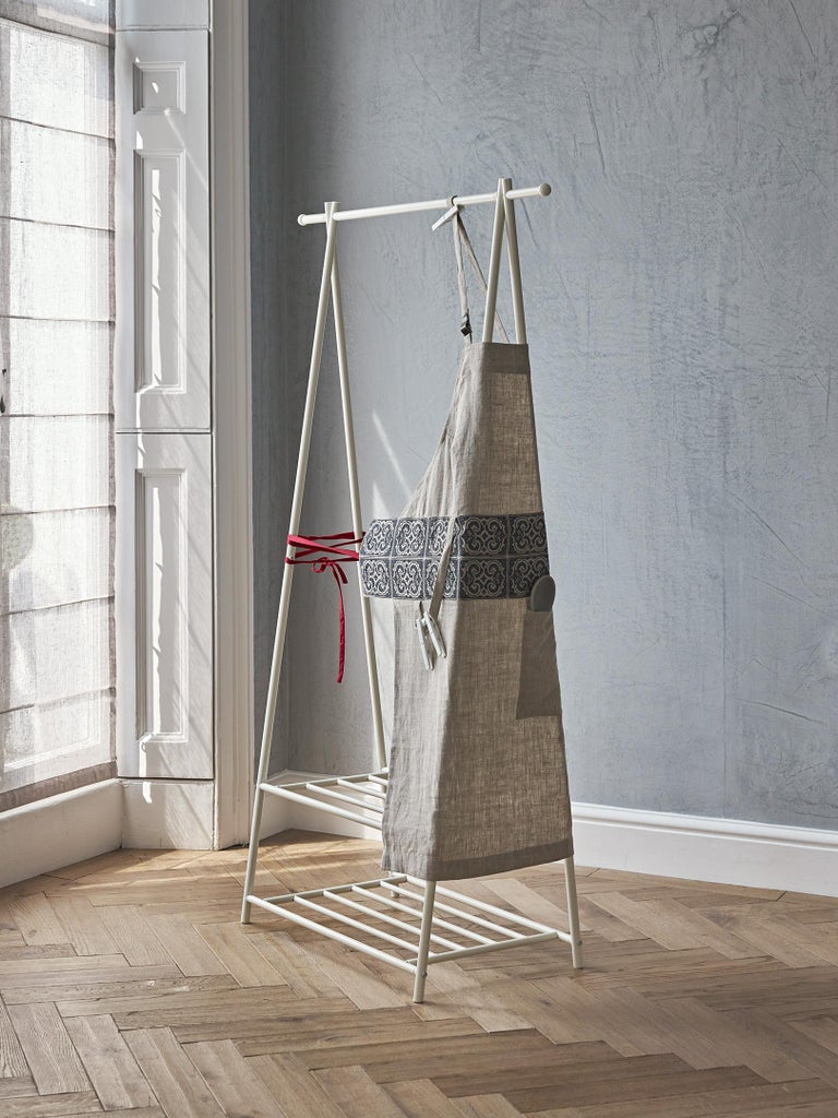 Hand embroidered linen apron from the SoShiro Ainu collection For Sale ...