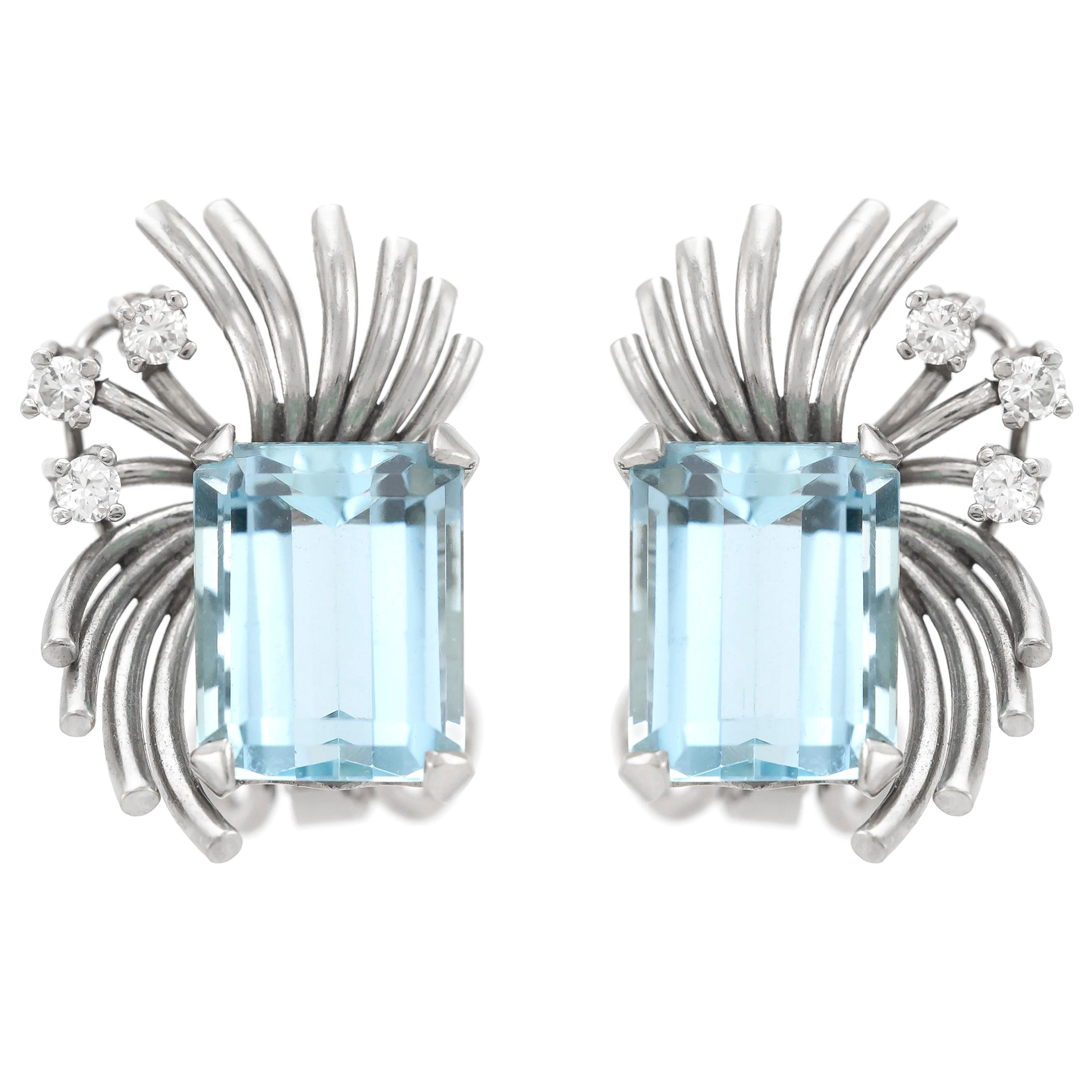 10.00 Carat Art Deco Platinum Diamond Leaf Style Clip Earrings For Sale ...