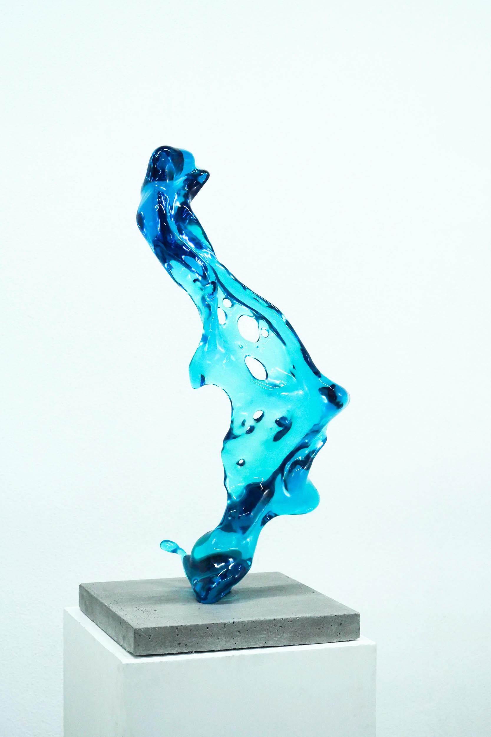 Aqua Lucis Transparent Blue Resin Sculpture For Sale at 1stDibs
