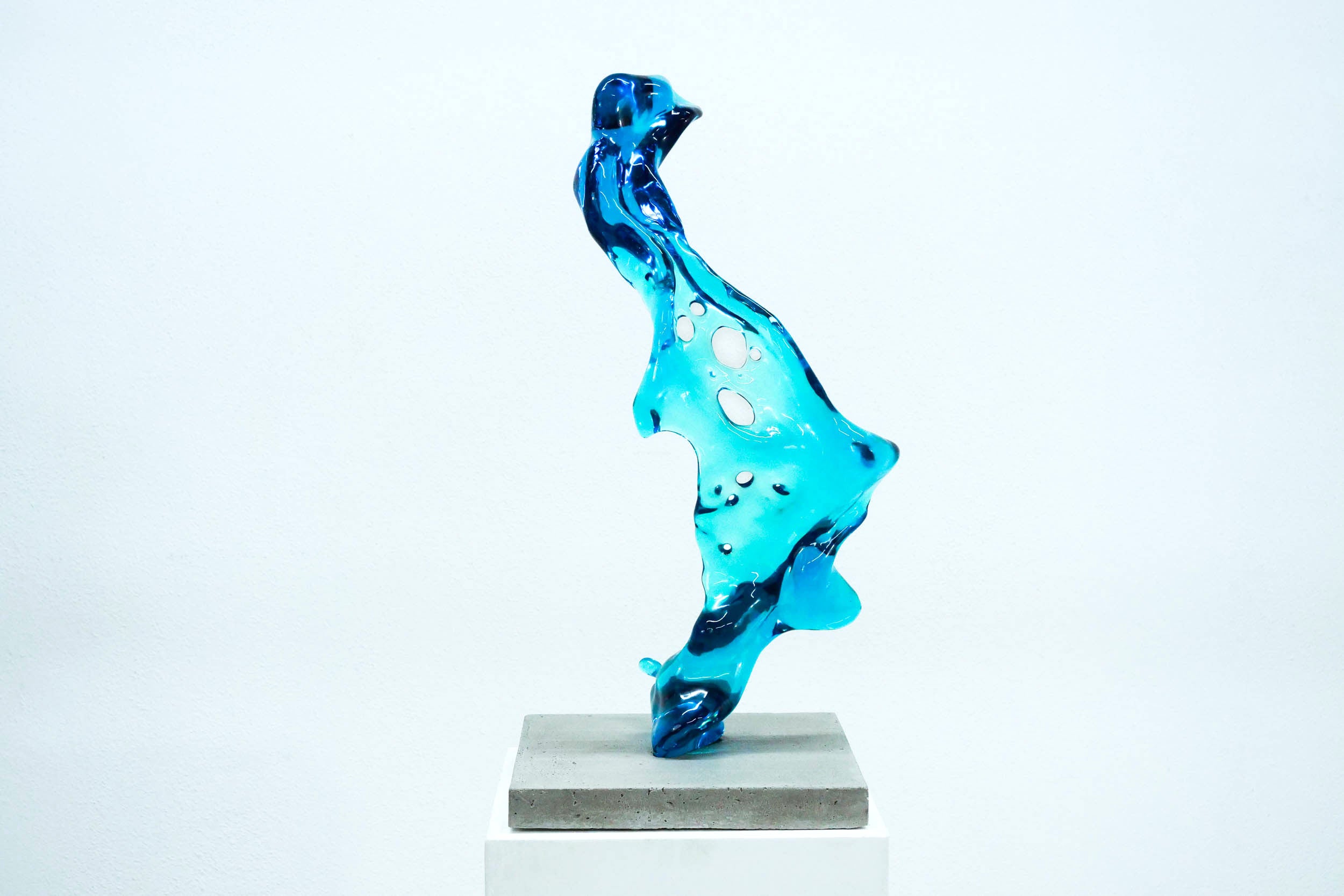 Aqua Lucis Transparent Blue Resin Sculpture For Sale at 1stDibs
