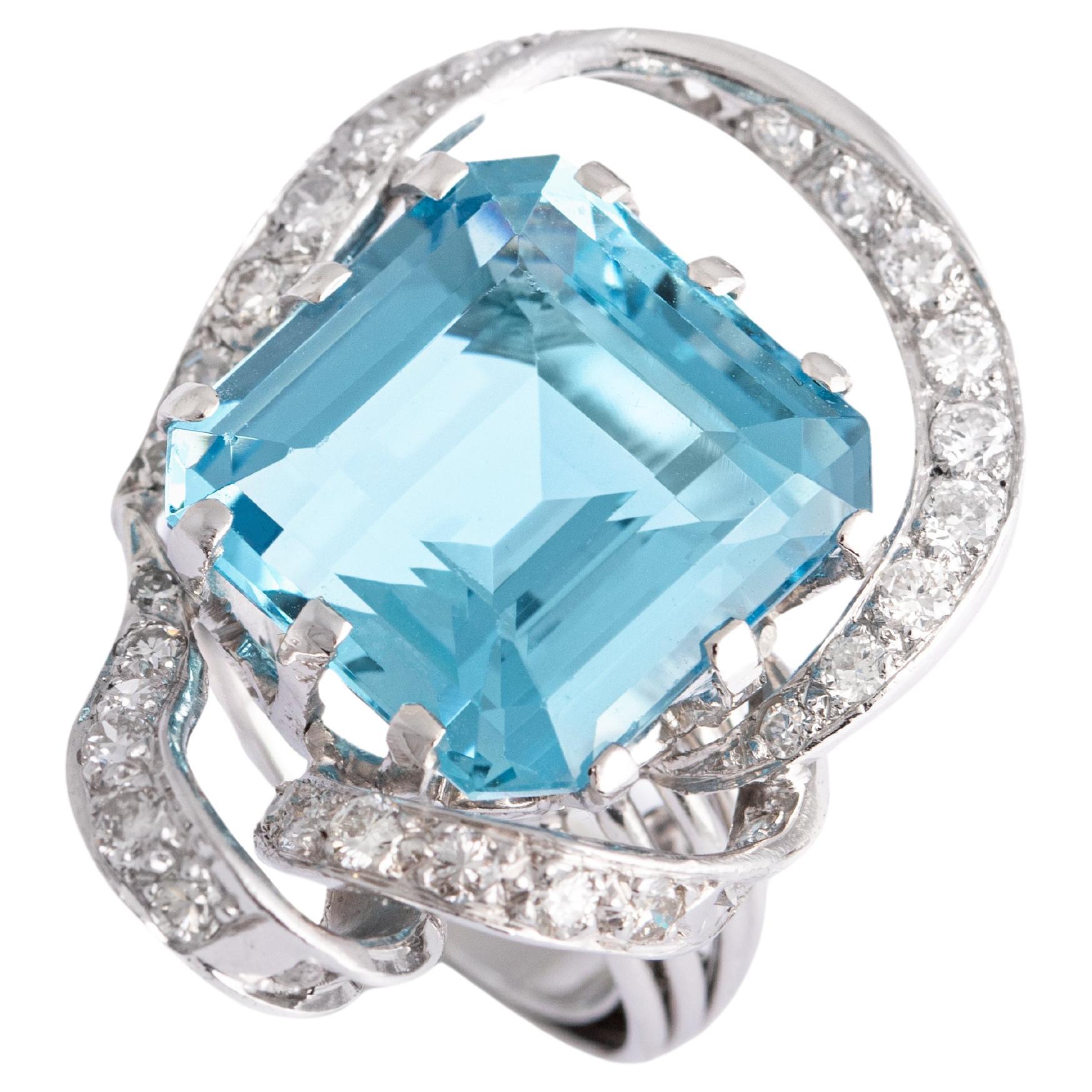 Aquamarine Diamond Platinum Ring For Sale at 1stDibs