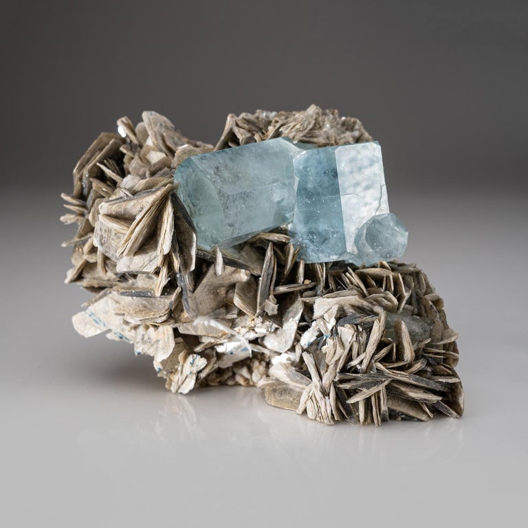 Aquamarine on Muscovite from Nagar, Hunza Valley, Gilgit-Baltistan ...