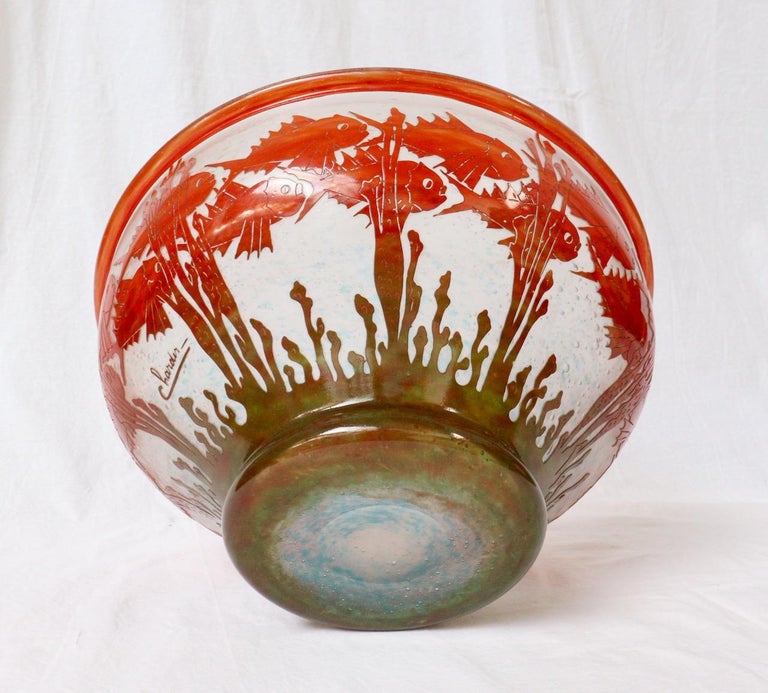 "Aquarium" a Cameo Glass Center Piece by Charder Le Verre français ...