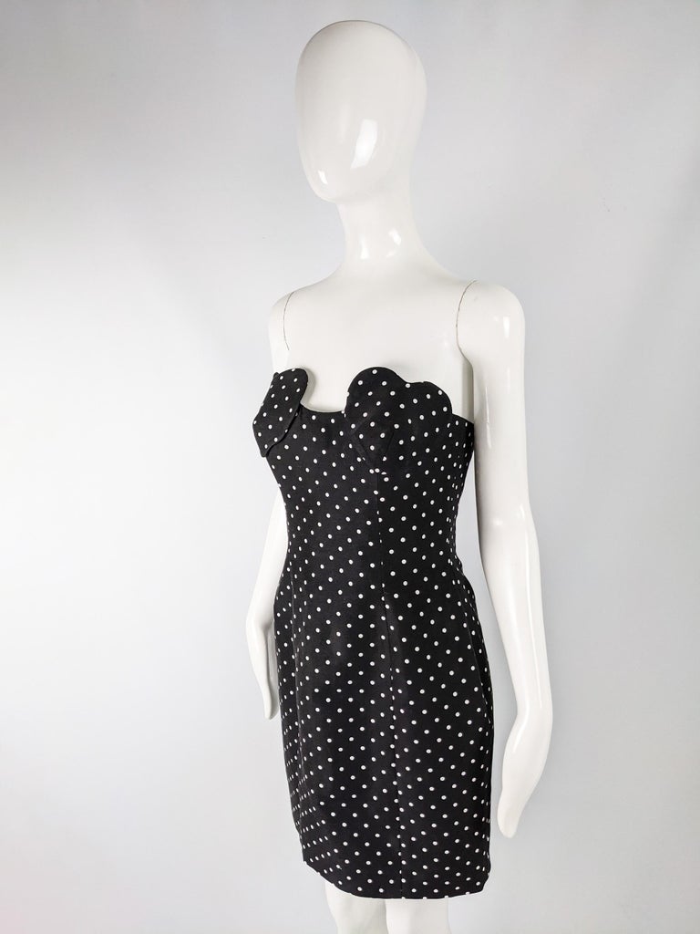 Arabella Pollen 1980s Vintage Love Heart Sculptural Bust Dress at ...