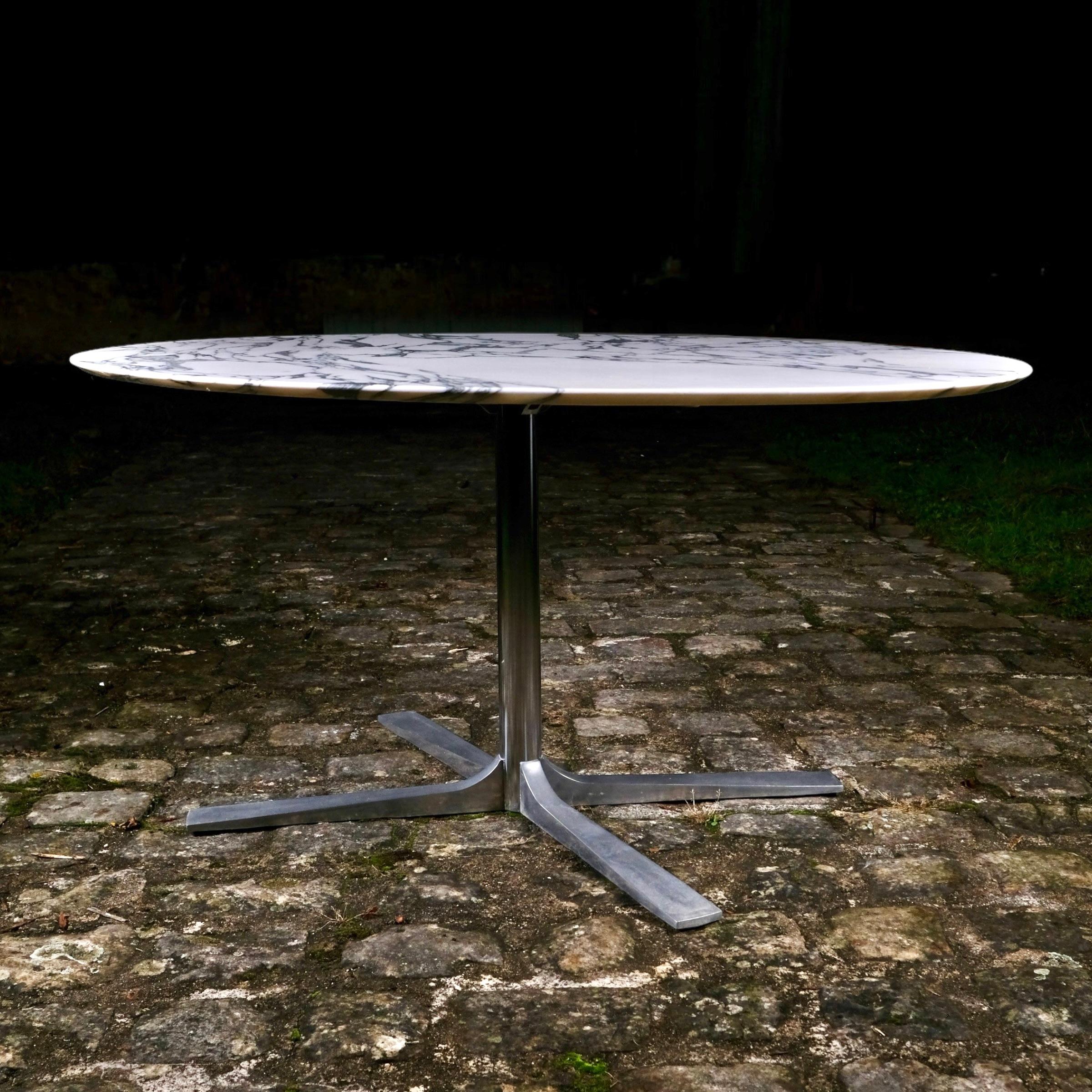 Arabescato marble dining table by Roche Bobois, France, 1970s at 1stDibs