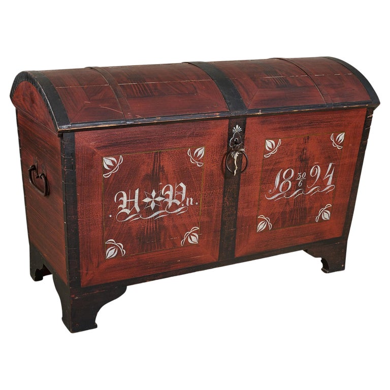 Arch Top Immigrant Trunk For Sale at 1stDibs