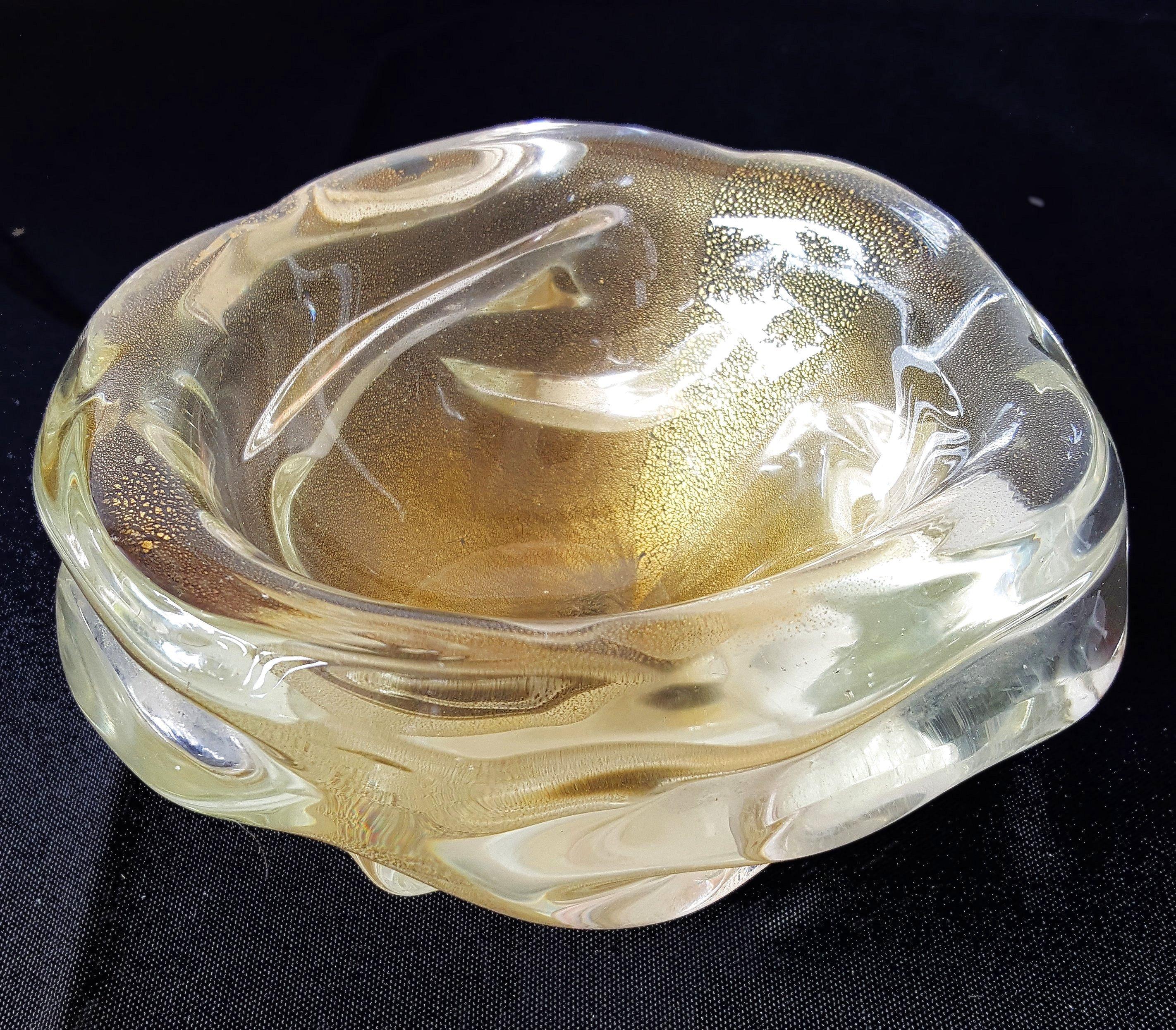 Archimede Seguso Murano Glass Bowl, A Bugne, with Gold Polveri For Sale ...