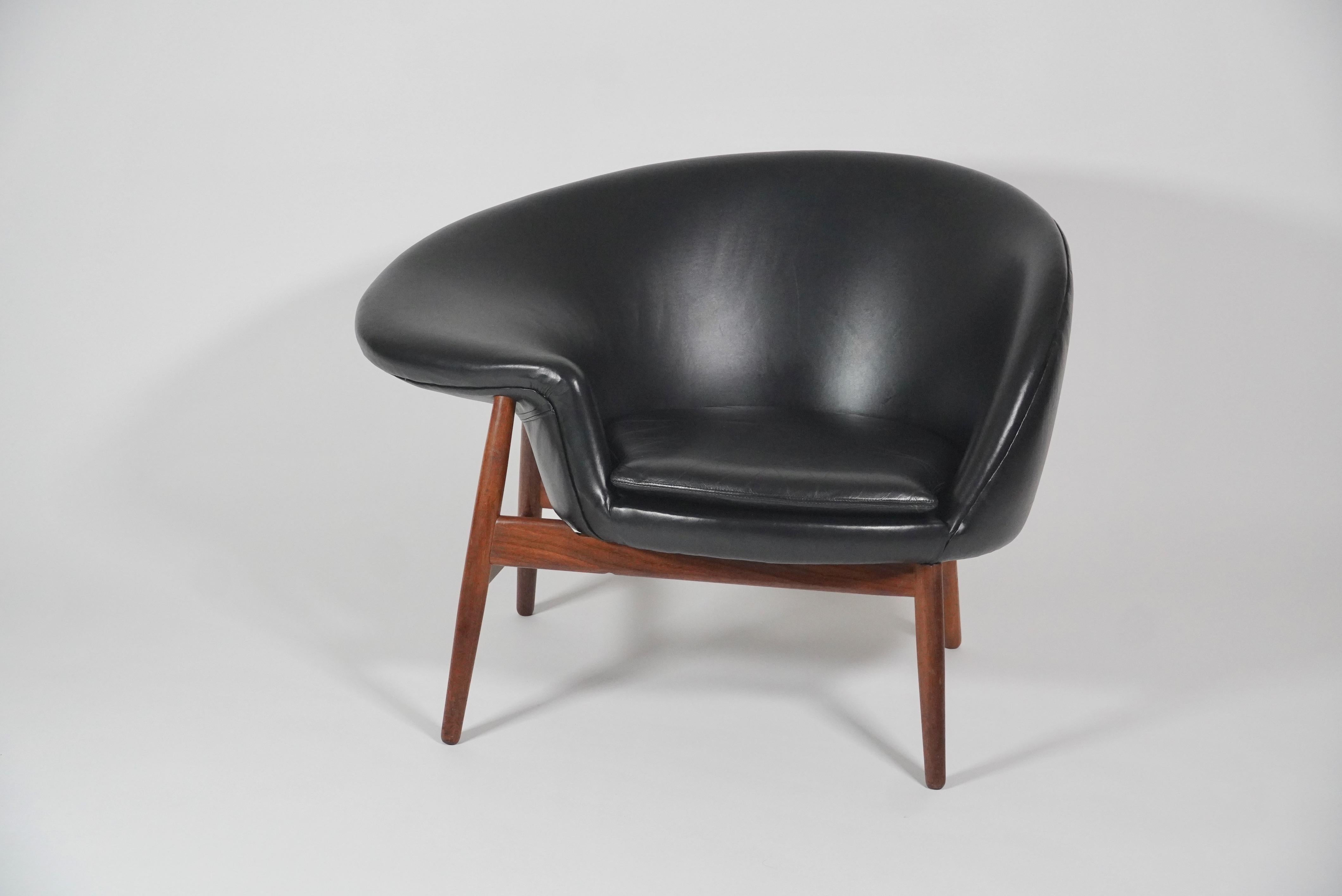 Architect Hans Olsen Fried Egg Lounge Chair Danish Modern Design at 1stDibs