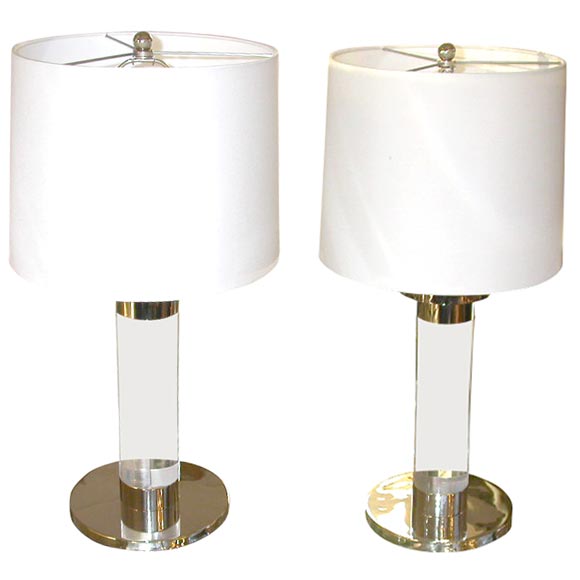 A Pair of Lucite Column Lamps at 1stDibs