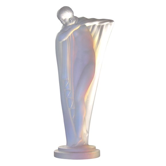 1920's 'Etling' Opalescent Figure at 1stDibs