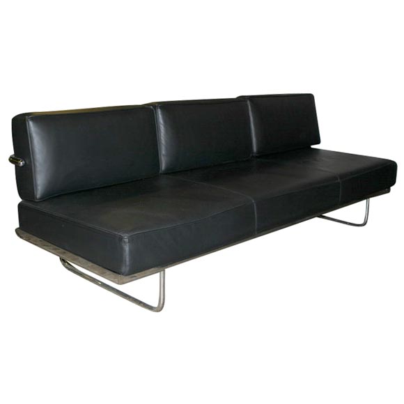 Le Corbusier Day Bed - For Sale on 1stDibs | le corbusier daybed, le ...