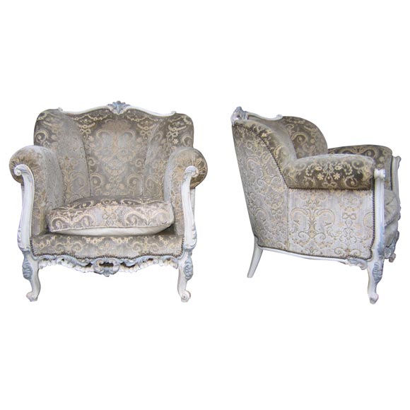 Two Italian Armchairs Covered in Genoa Velvet For Sale at 1stDibs