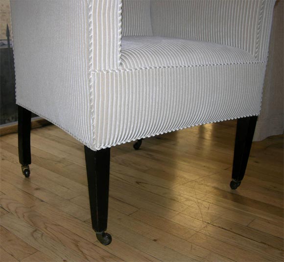 Pair of Small Scale Armchairs with Tapered Legs For Sale at 1stDibs