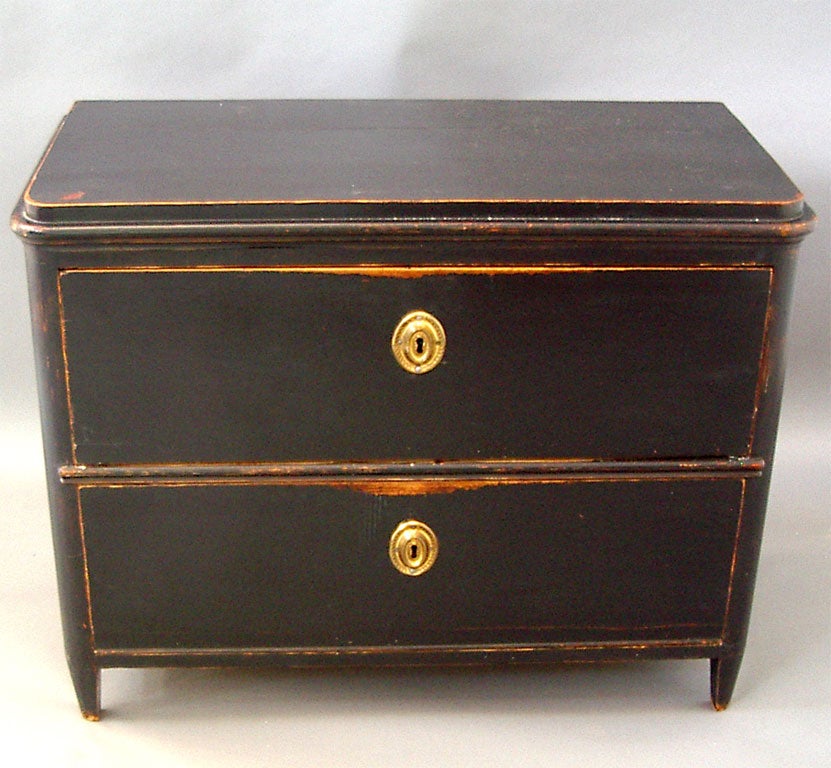 Small Black Chest of Drawers at 1stDibs