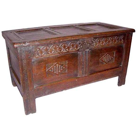 English Late 17th c. Diamond Patterned Oak Coffer at 1stDibs