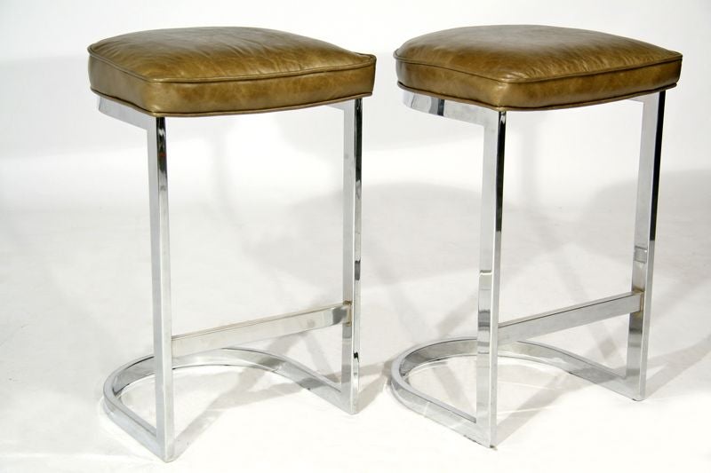 Set of four chrome and leather cantilever bar stools at 1stDibs