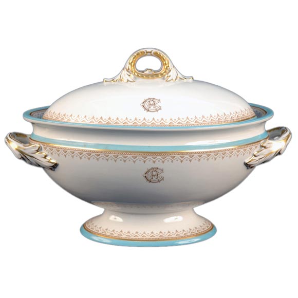 Worcester Porcelain Covered Tureen at 1stDibs