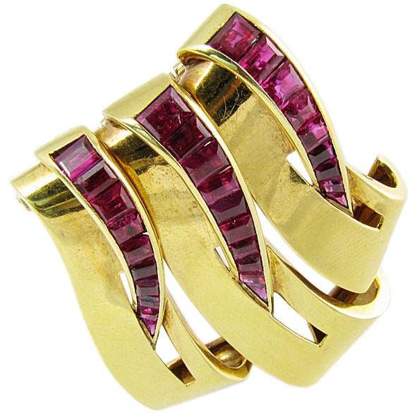VCA Retro Gold Ruby Brooch at 1stDibs