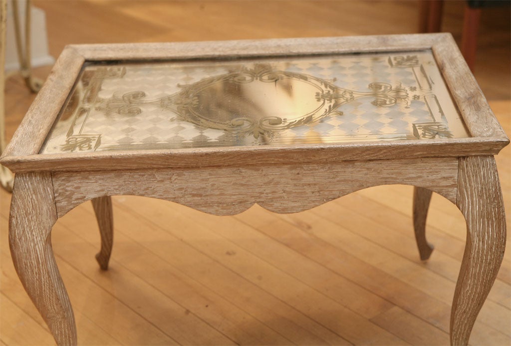 Small cocktail table For Sale at 1stDibs