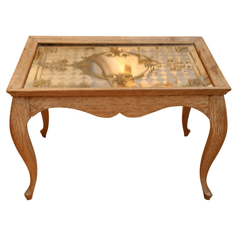 Small cocktail table For Sale at 1stDibs