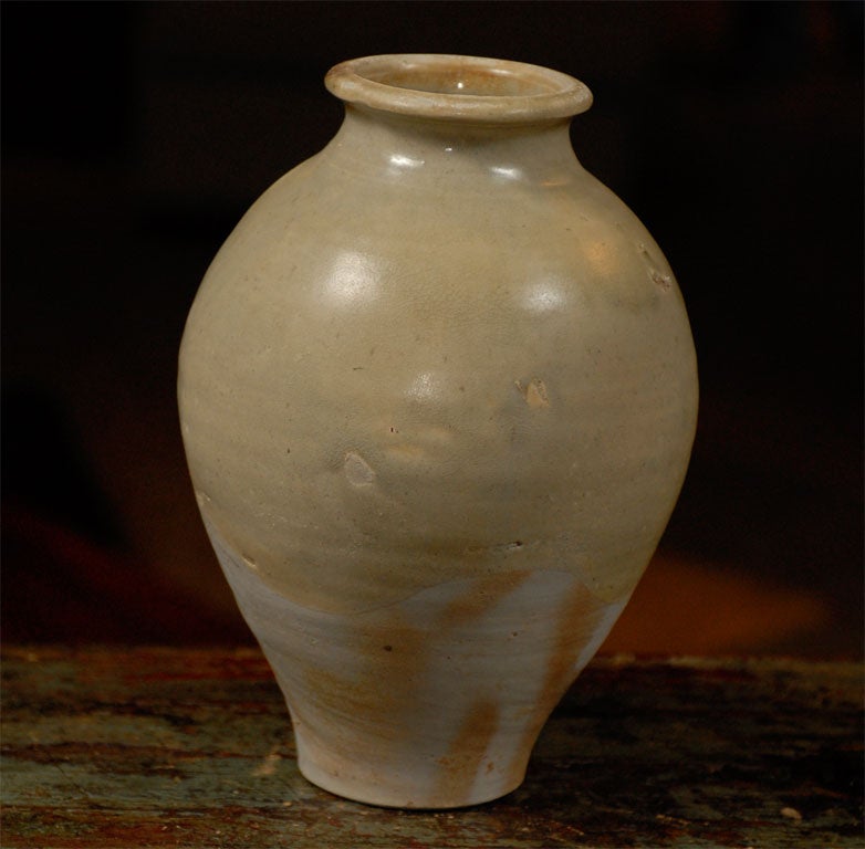 Tang Dynasty vase For Sale at 1stDibs