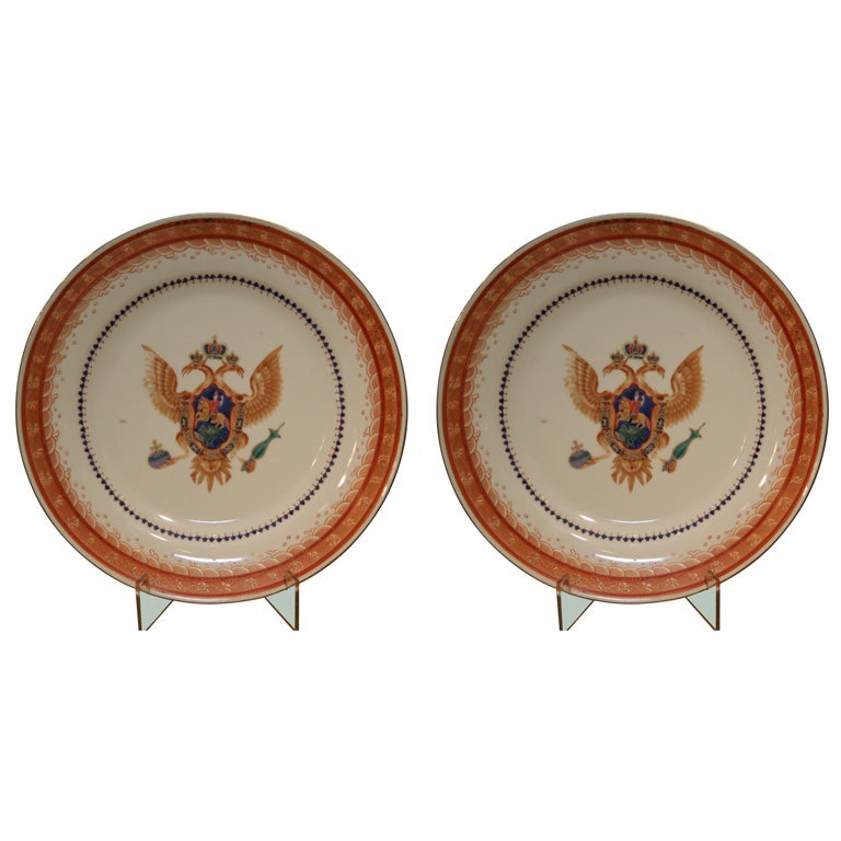 A Pair of Plates with Double Headed Eagle Crest For Sale at 1stDibs