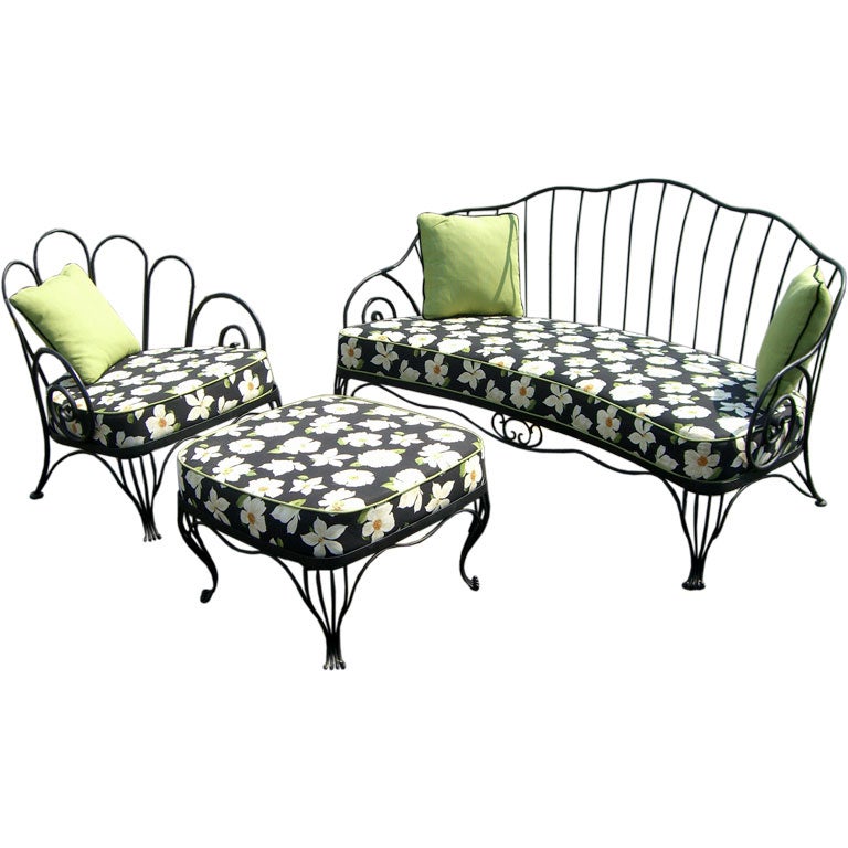 Beautiful 3 piece wrought iron swirl pattern set at 1stDibs