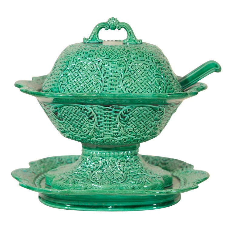 A Green Glazed Creamware Sauce Tureen Spoon and Cover at 1stDibs
