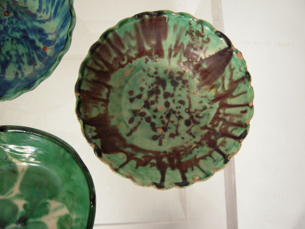 COLLECTION OF STRIKING VINTAGE MEXICAN GREEN POTTERY, c. 1940s at ...