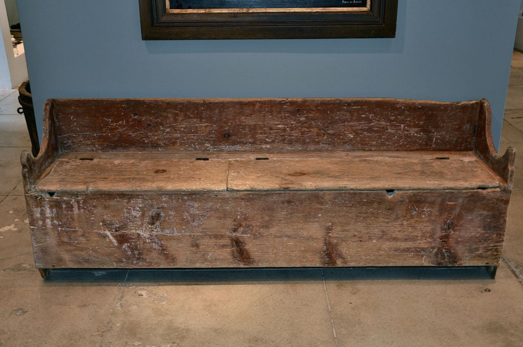 EARLY AMERICAN BENCH WITH STORAGE at 1stDibs