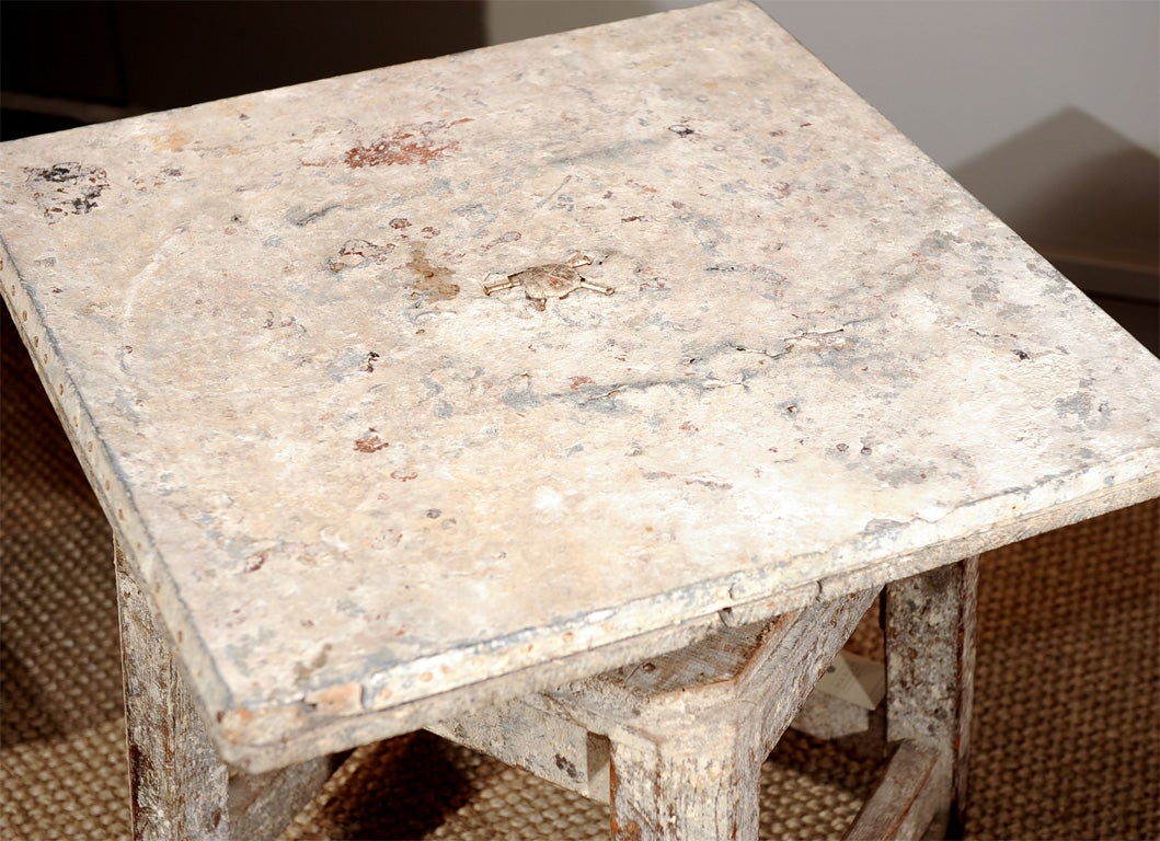 Sculpture Stand Table For Sale at 1stDibs