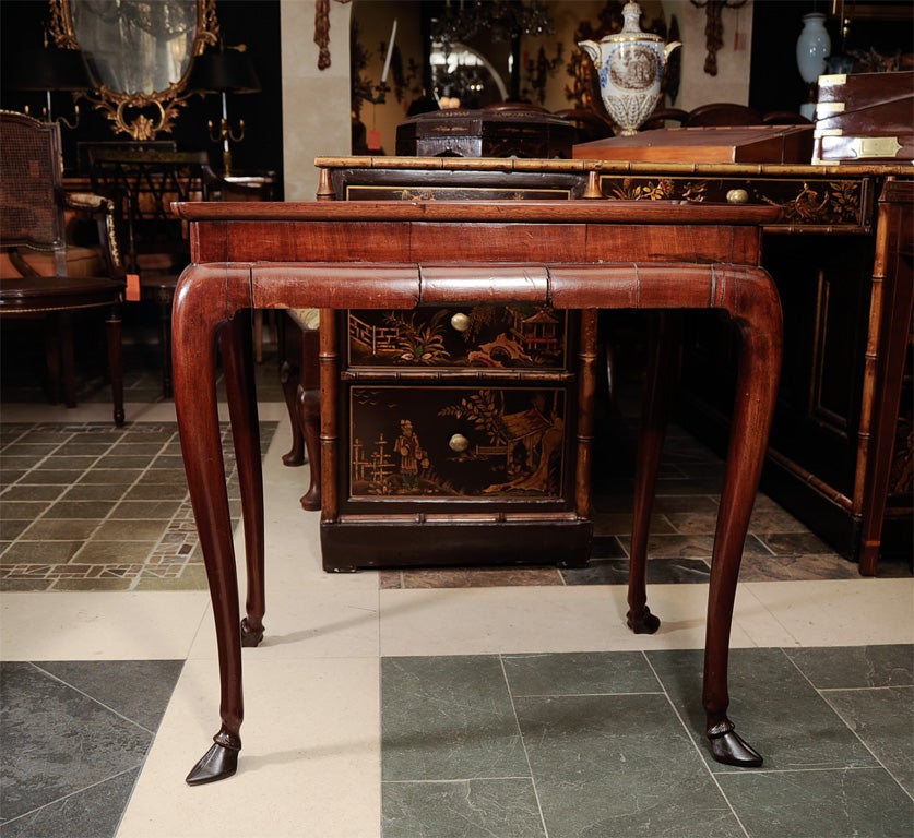 Rare Queen Ann Tea Table at 1stDibs