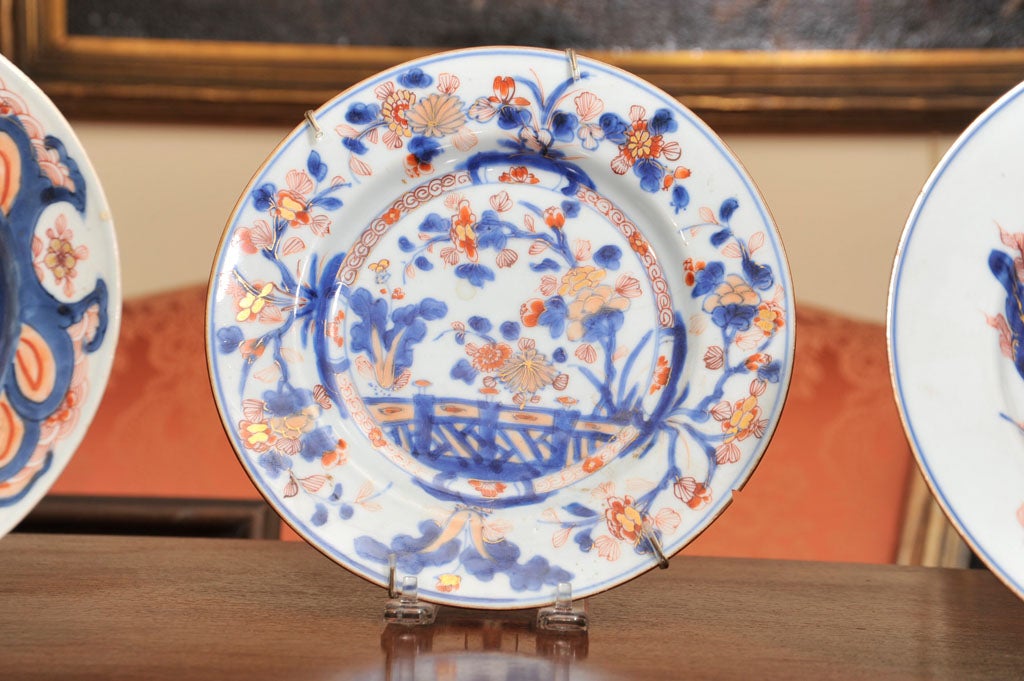 Three Chinese Imari plates For Sale at 1stDibs