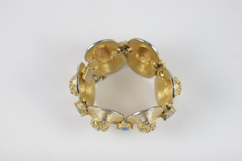 HOBE Rhinestone and Goldtone Clamshell Bracelet For Sale at 1stDibs ...