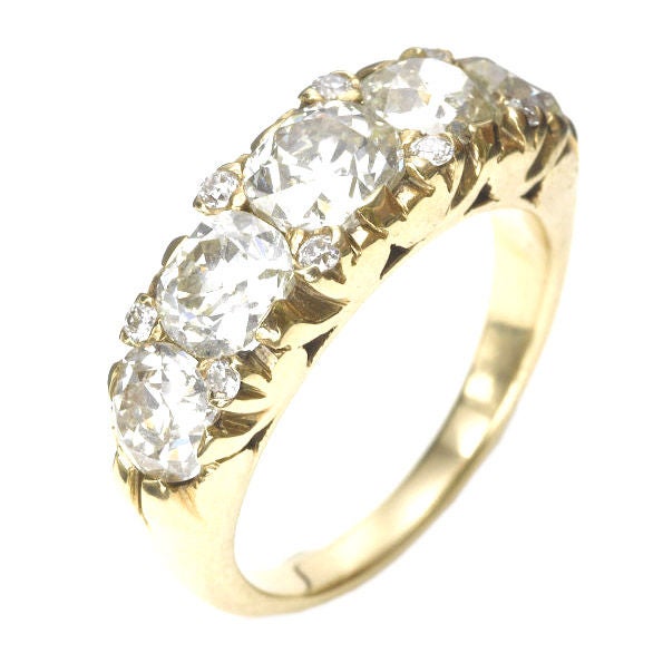 Diamond Ring For Sale at 1stDibs