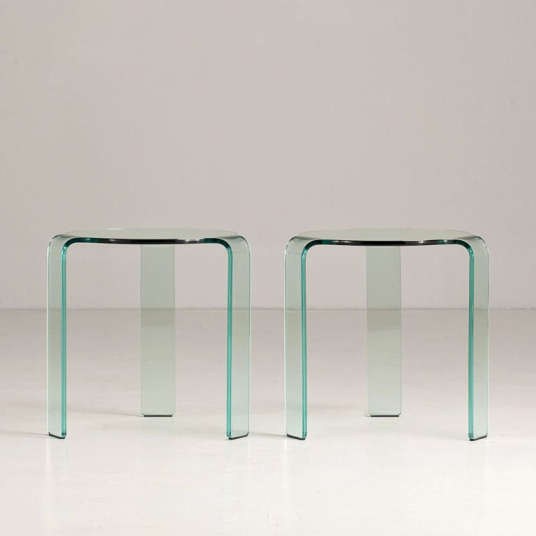 Pair of Fiam Italia Designed Curved Glass Side Tables For Sale at 1stDibs