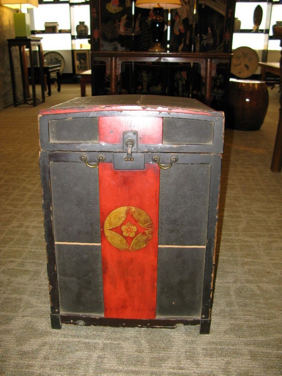 Antique Japanese Samurai armor box with crests For Sale at 1stDibs