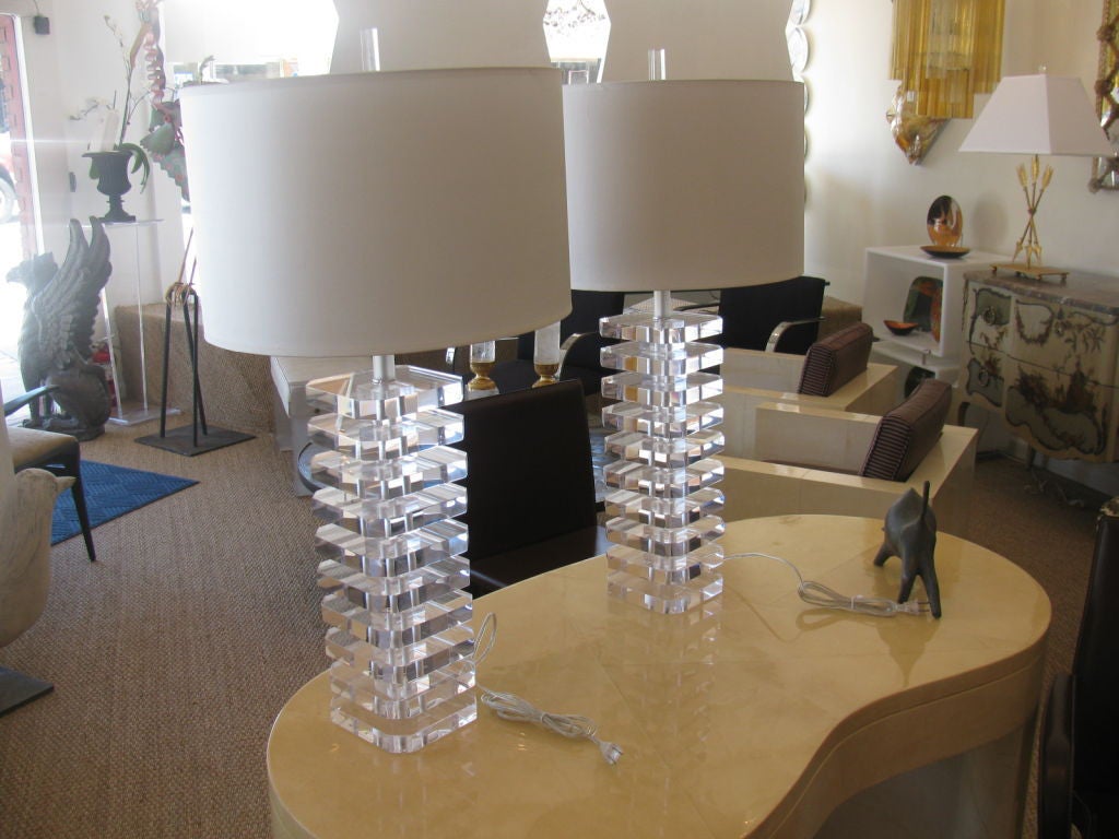 Pair of Stacked Lucite Table Lamps For Sale at 1stDibs