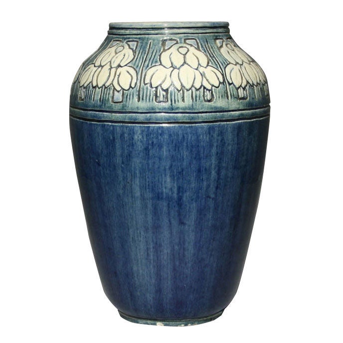 Newcomb Pottery Vase at 1stDibs
